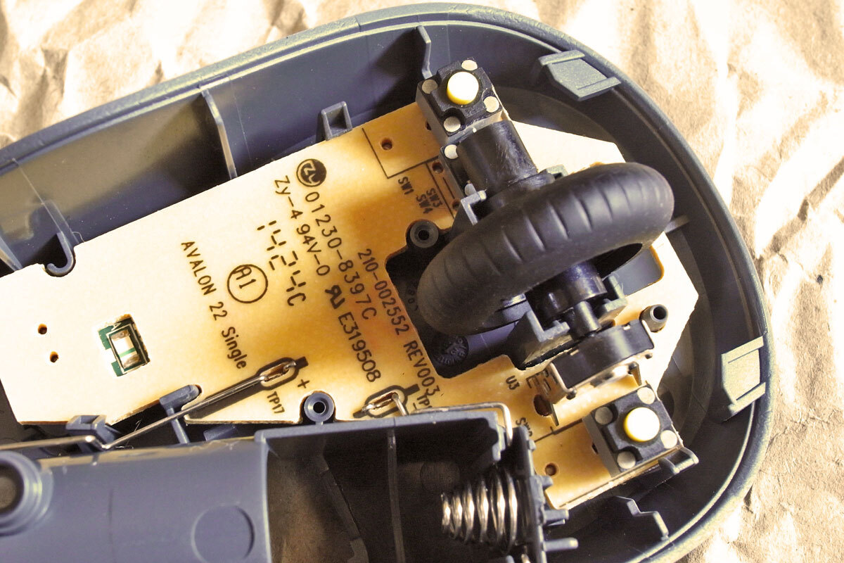 【ロジクール マウス M220の故障再び、そして自己修理】: LOG